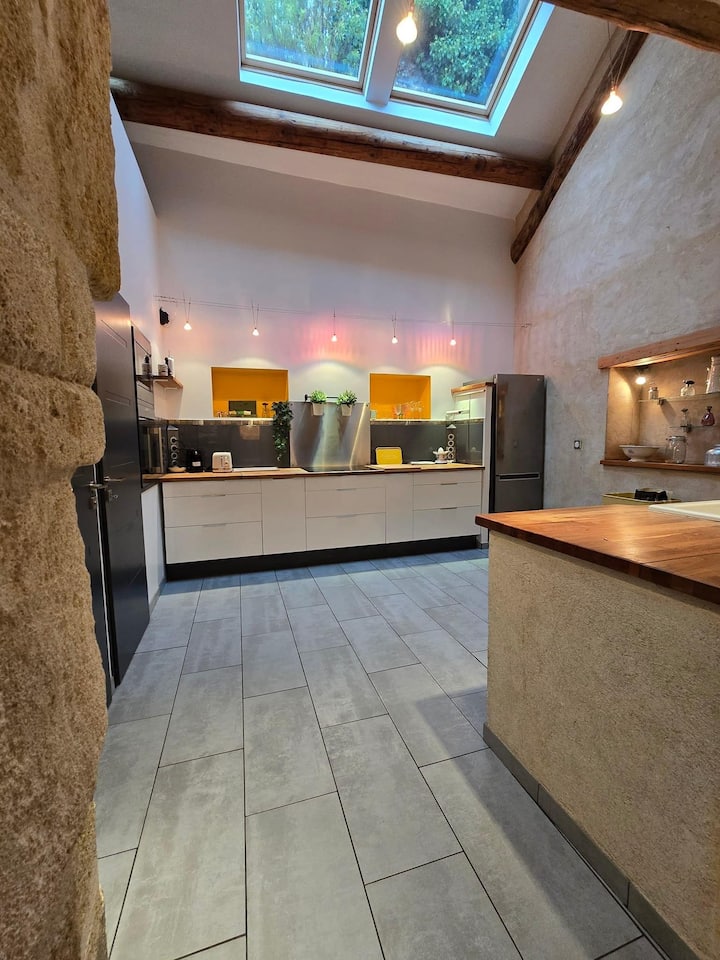 Mazet Avec Piscine Aux Portes D’avignon - Sauveterre