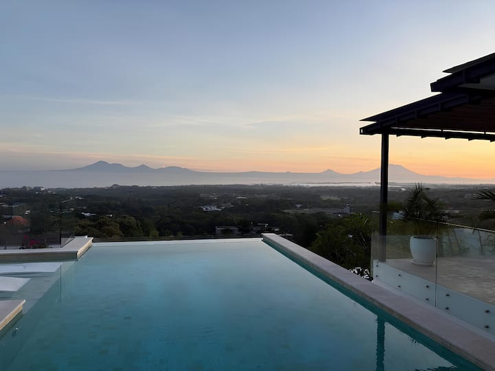 4br Villa With Infinity Pool, Oceanview In Uluwatu - Uluwatu