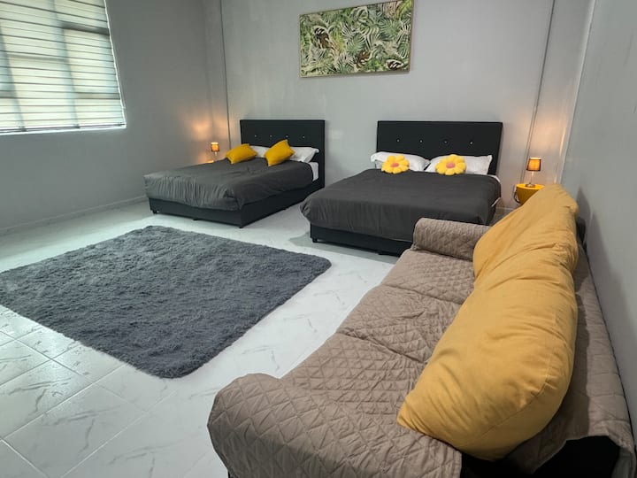 Welcome ! H&y Home Stay! 2 Room With Entire House. - Bachok