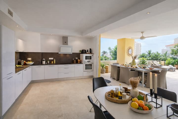 Noctua Estepona Puerto 018 - Estepona