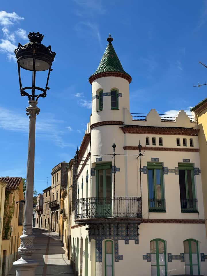 Casa Modernista Del Año 1908 - Els Límits