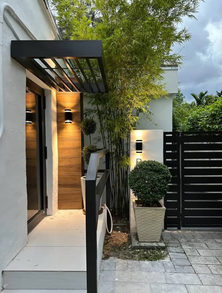 B# Modern And Nice Apt Miami Central Beach. - South Miami, FL