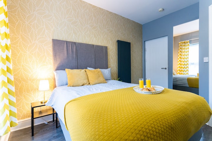 Glorious 2 - Bed Flat With Free Parking - Birmingham