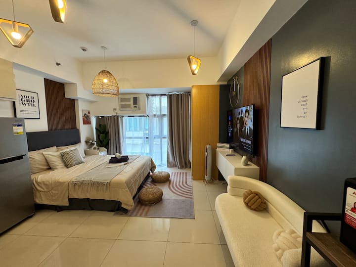 Studio Unit Mckinley Hill Taguig - Taguig