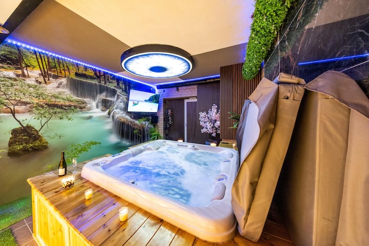 Espace Privatif Avec Jacuzzi, Piscine Et Sauna ! - Charleroi