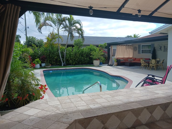 Deerfield Beach Sunny  Home With A Pool - Deerfield Beach, FL