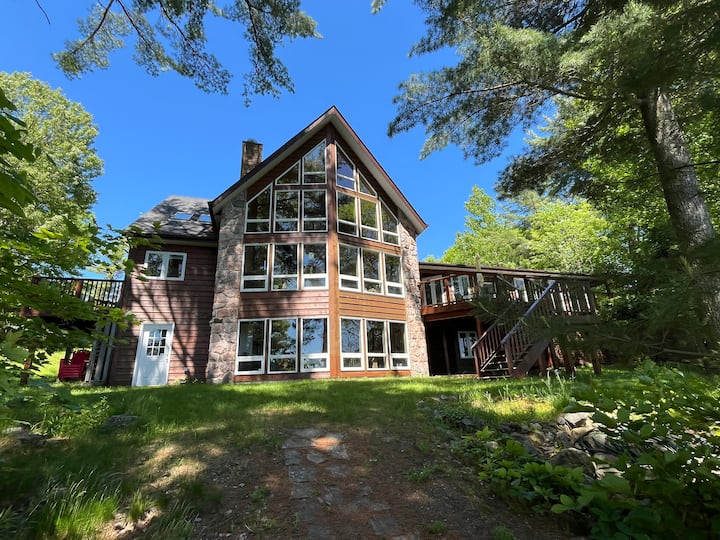 Executive Carling Cottage - Parry Sound