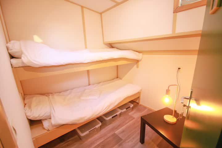 Submerged Cabin Borabora Rotterdam Boco - Rotterdam