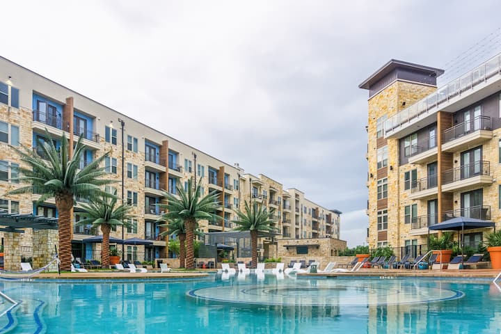Urban Oasis: Comfort And Peace - Carrollton, TX