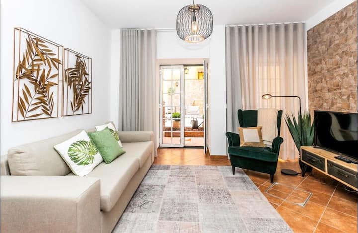 São Bento T1 Garden Apartament - Lisbon