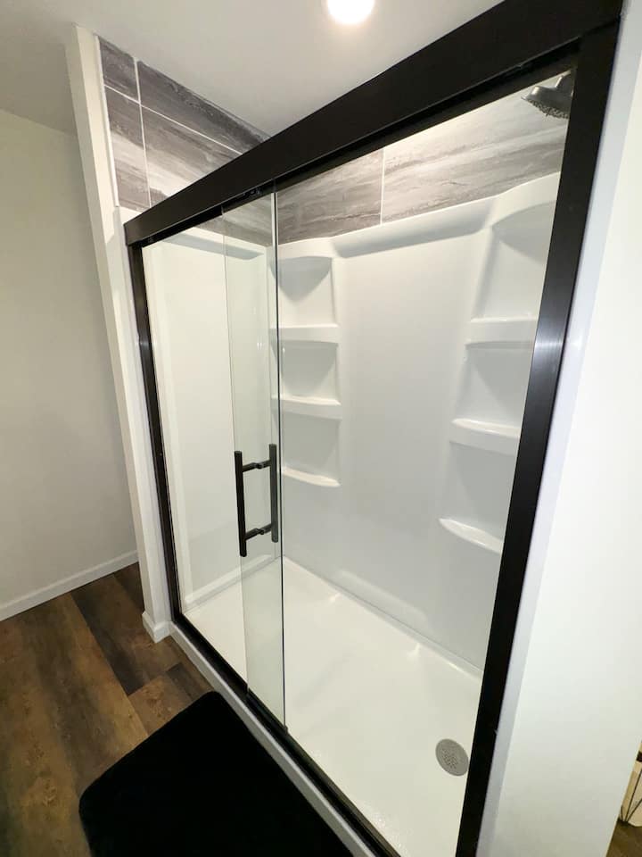 6816 Rooms - Hastings, MN