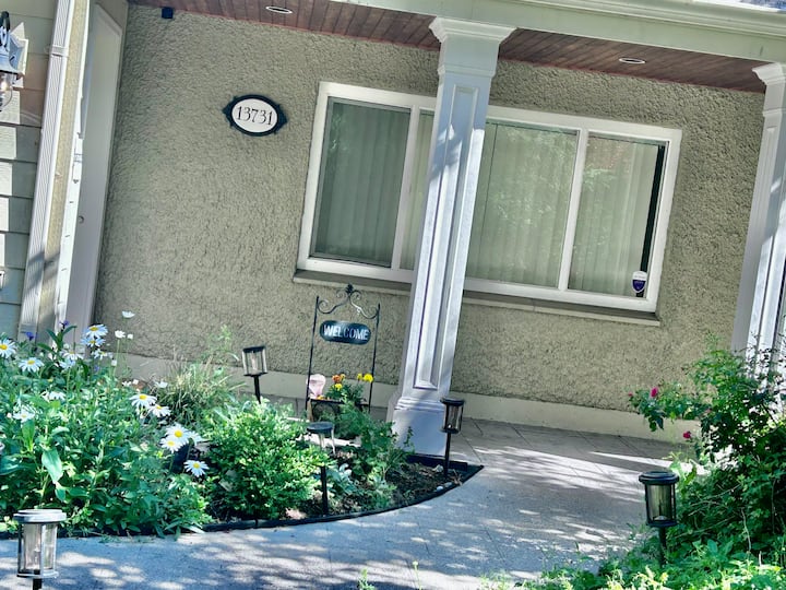 Comfortable 2 Bedroom Suite In South Surrey - Surrey