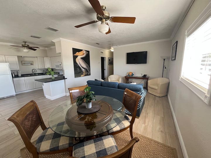 Ocean- 1 Or 2 Bedroom/2 Bath @ Safe Harbor Marina - Marathon, FL