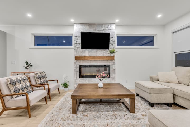 Beautiful Brand New Home - Saskatoon