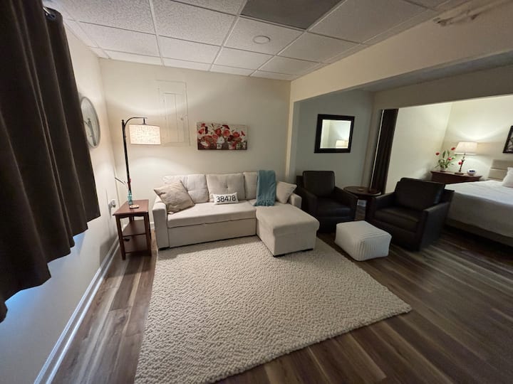 Suite #0 The Cozy Corner On College - Pulaski, TN