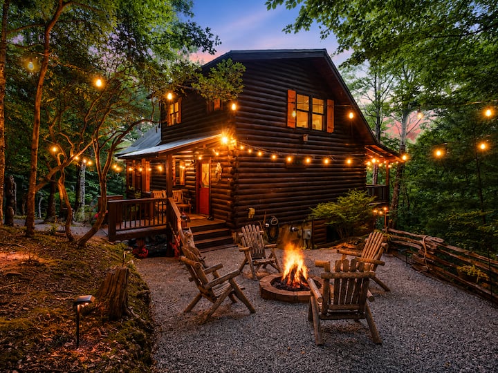 Cedar Stone Retreat | Sauna · Hot Tub · Fire Pit - Blue Ridge, GA