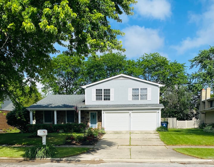 Naperville Nest - Wheaton, IL