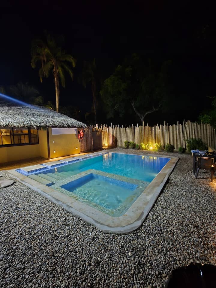 Villa Con Piscina Privada De Lujo - Melgar