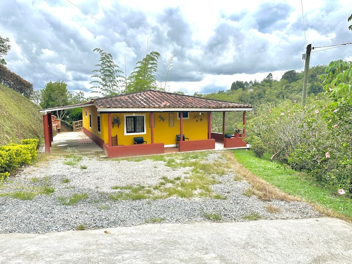 Casa De Campo Privada En Rionegro Fácil Acceso - Rionegro