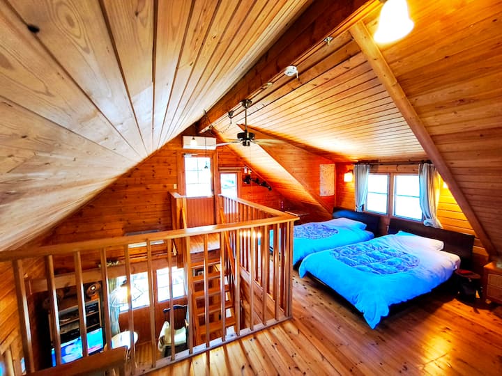 伊豆高原一碧湖貸別荘
ログコテージ
リラックスガーデン - Itō