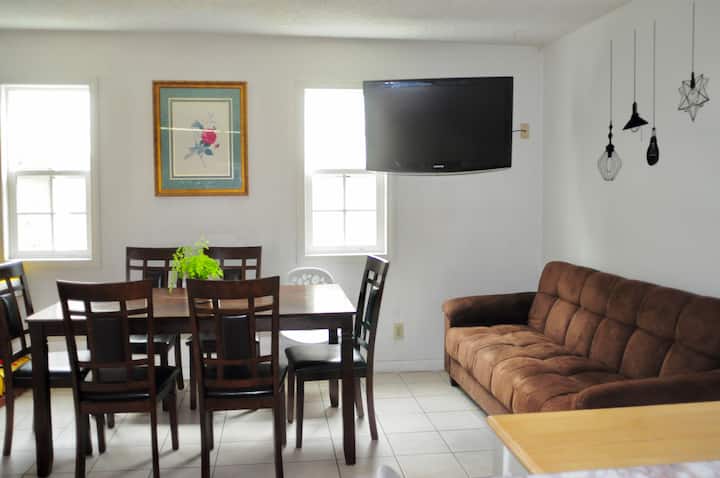 N-4 Room - Diamond Bar, CA