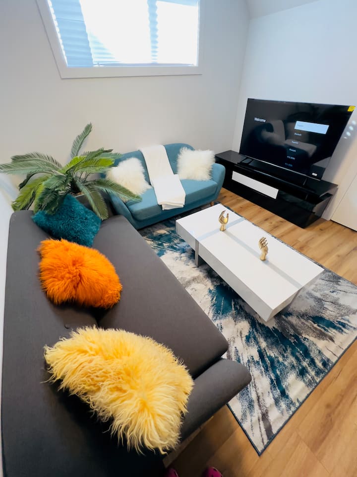 Soft Cellar| Stylish | Entral - Edmonton