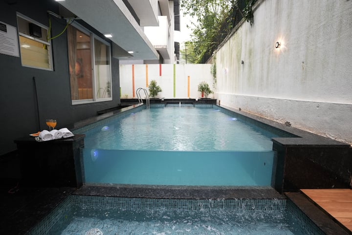 Glorious Villa - Lonavla