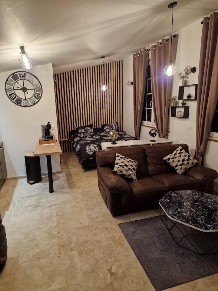 Joli Studio Tout Confort - Meyreuil