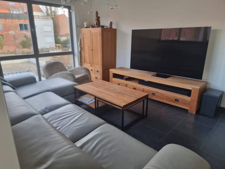 Tomorrowland R & R - Rumst