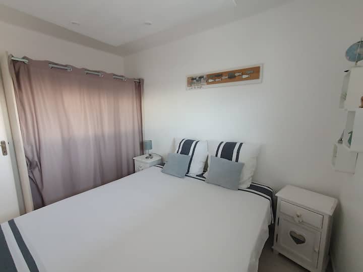 Appartement Bas De Maison Proche Commerce Et Plage - Fréjus