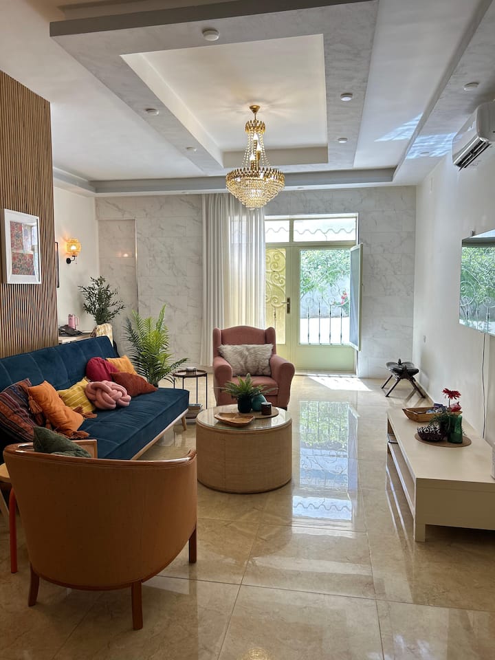 Lively 2-bedroom Apartment (Family-friendly) - Amman