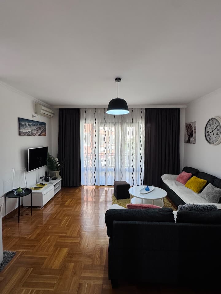 Stan Sunrise - Budva