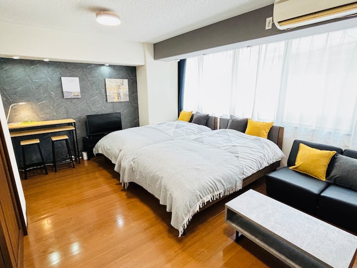 New Open/地下鉄徒歩3分/日本橋徒歩5分/道頓堀/通天閣/徒歩圏内/広々55㎡/8名まで - Osaka