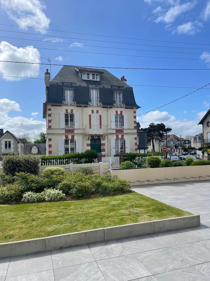 Appartement Proche Mer Et Casino - Cabourg