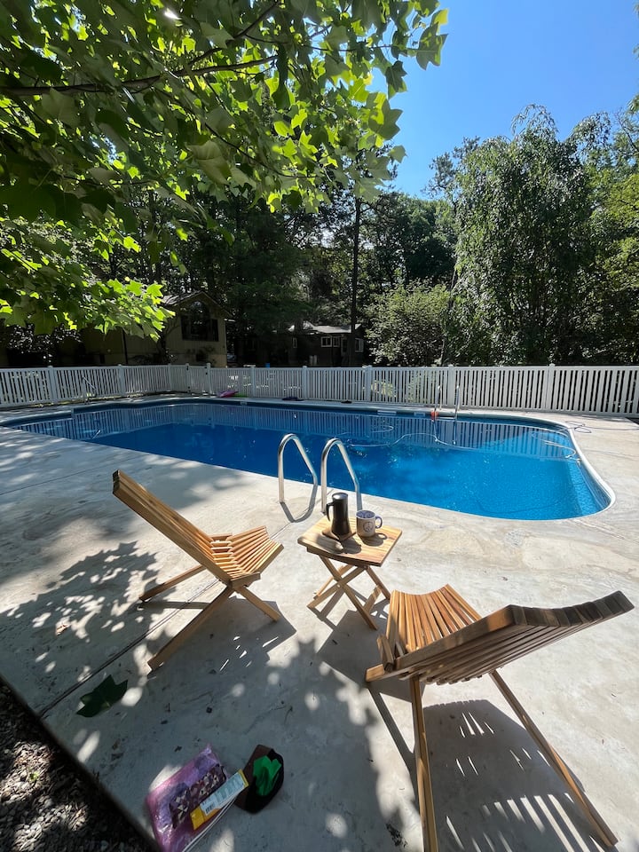 Enjoy A Relaxing Winter Weekend In Nature - Mount Pocono, PA