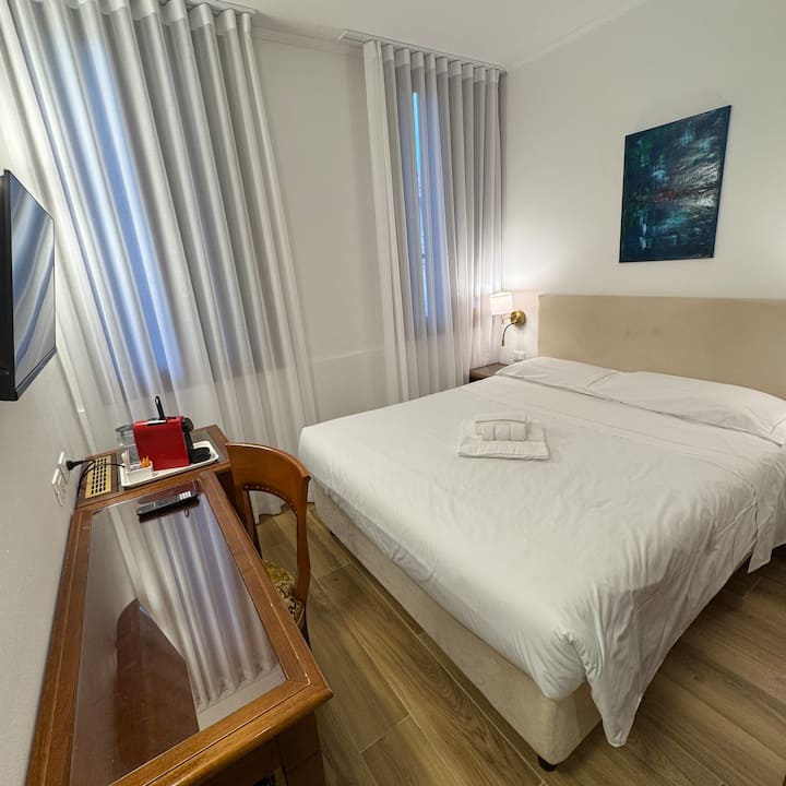 Single Room 2 On The First Floor - Venecia