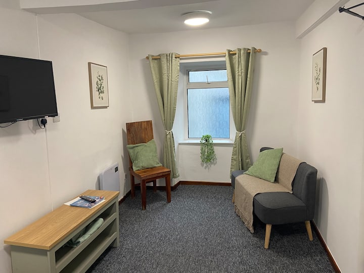 Town Centre Of Pwllheli - Pwllheli