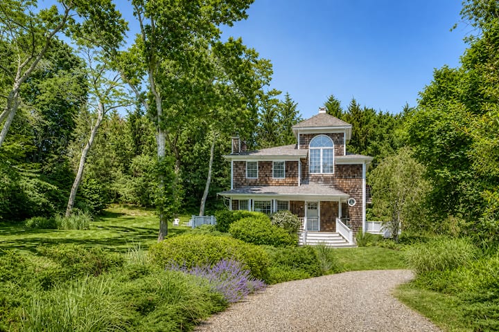 Bright Beach House With Private Beach Access - Crescent Beach, Shelter Island