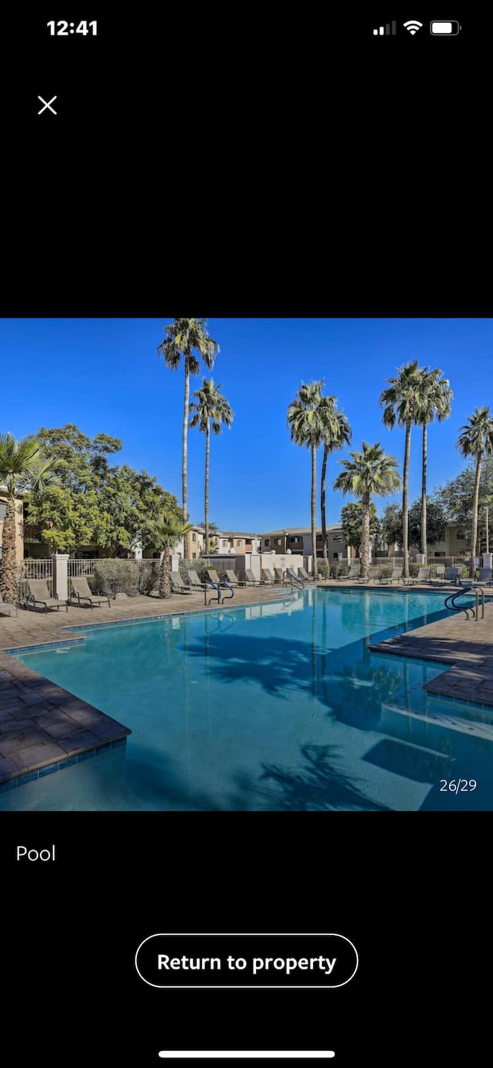 Gated Community -2 King Beds, Heated Pool & Gym! - Avondale, AZ