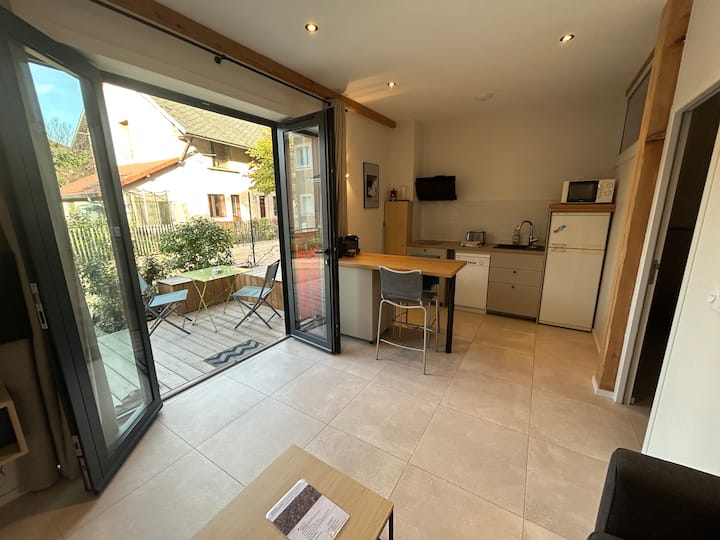 T2 Au Calme Avec Terrasse, Parking Et Garage Vélos - Aix-les-Bains