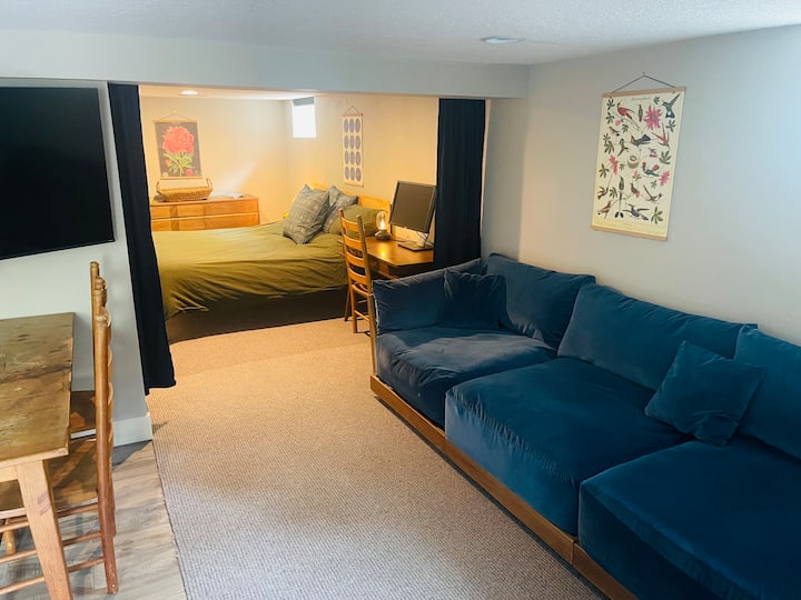 Division Street Hideaway - Portland, OR