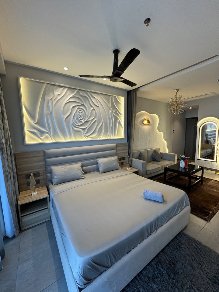 Elegant Escape By Rivique Inn | 40th Floor - Noida