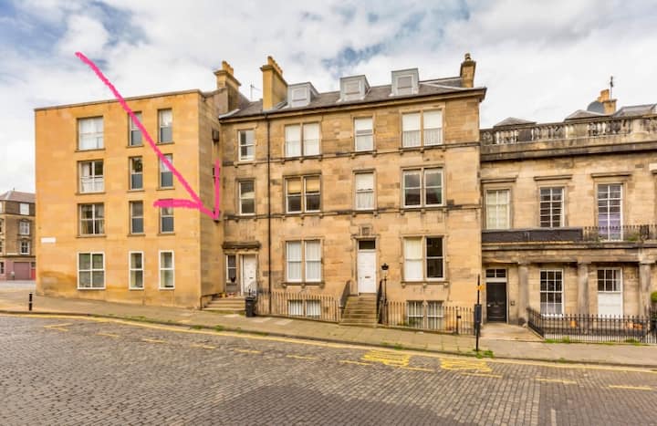 Central Edinburgh Haven - Edinburgh