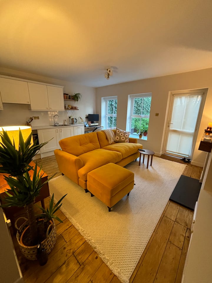 Cosy Dublin Apartment, 10 Minutes From City Centre - Dublin