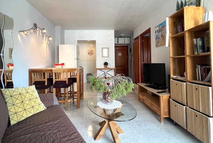 Sunny Apartment In Calp: Beach And Pool 7 Min Away - Calp