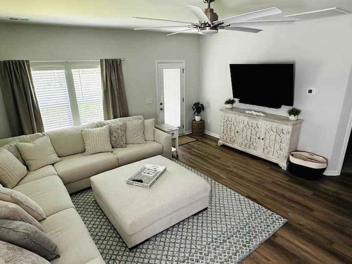 Cozy Townhome Mins From Beach - Tons Of Amenities! - Sunset Beach, NC