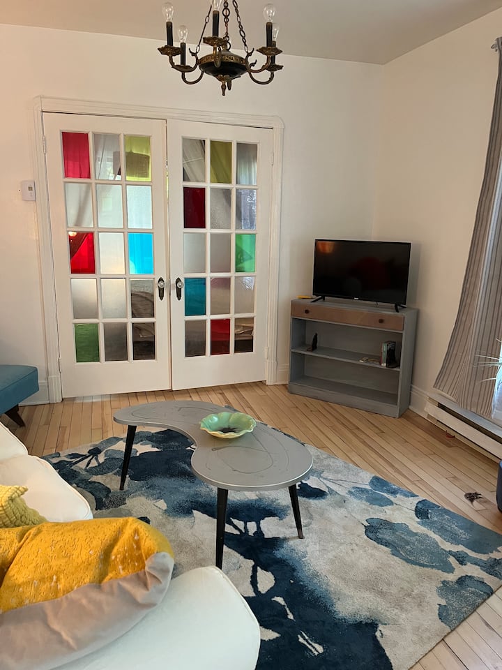 Add A Touch Of Whimsical To Your Stay - Sherbrooke