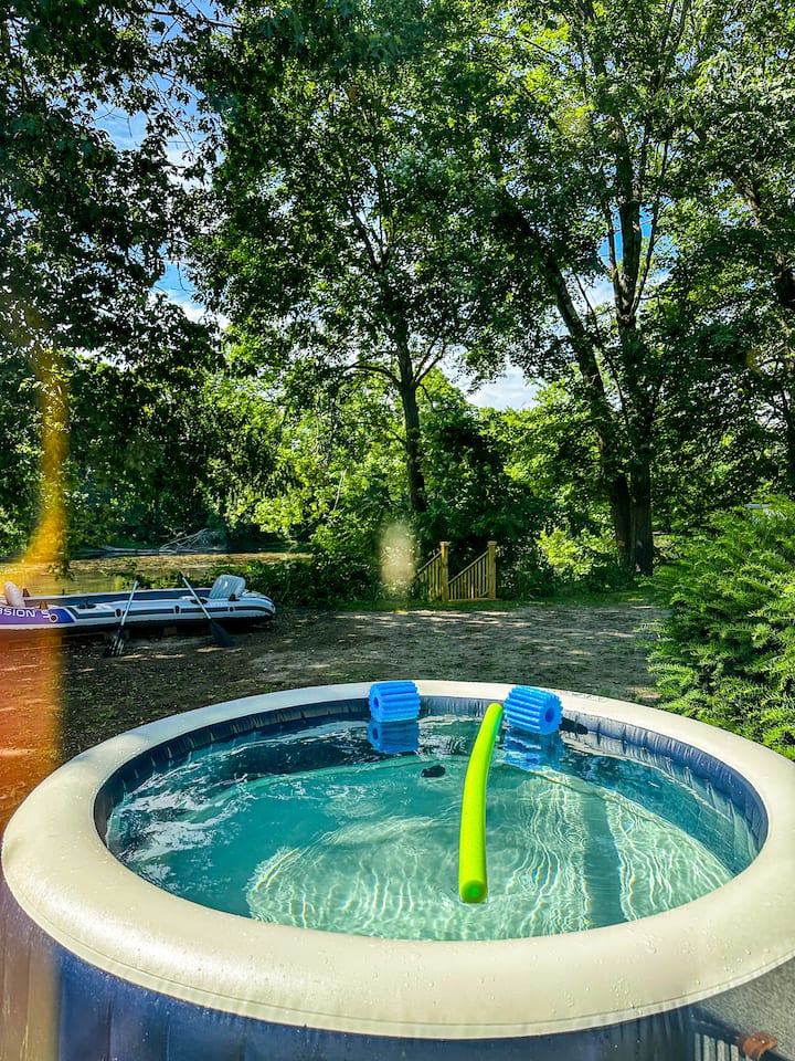 Catskills River House 4br With Hot Tub - Kingston, NY