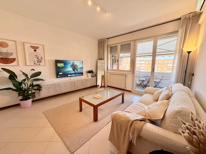 Your Home In Florence · 2 Bathrooms, A/c, Wifi - Sesto Fiorentino