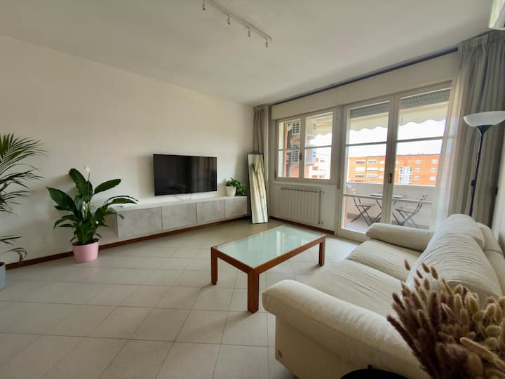 Your Home In Florence · 2 Bathrooms, A/c, Wifi - Florence